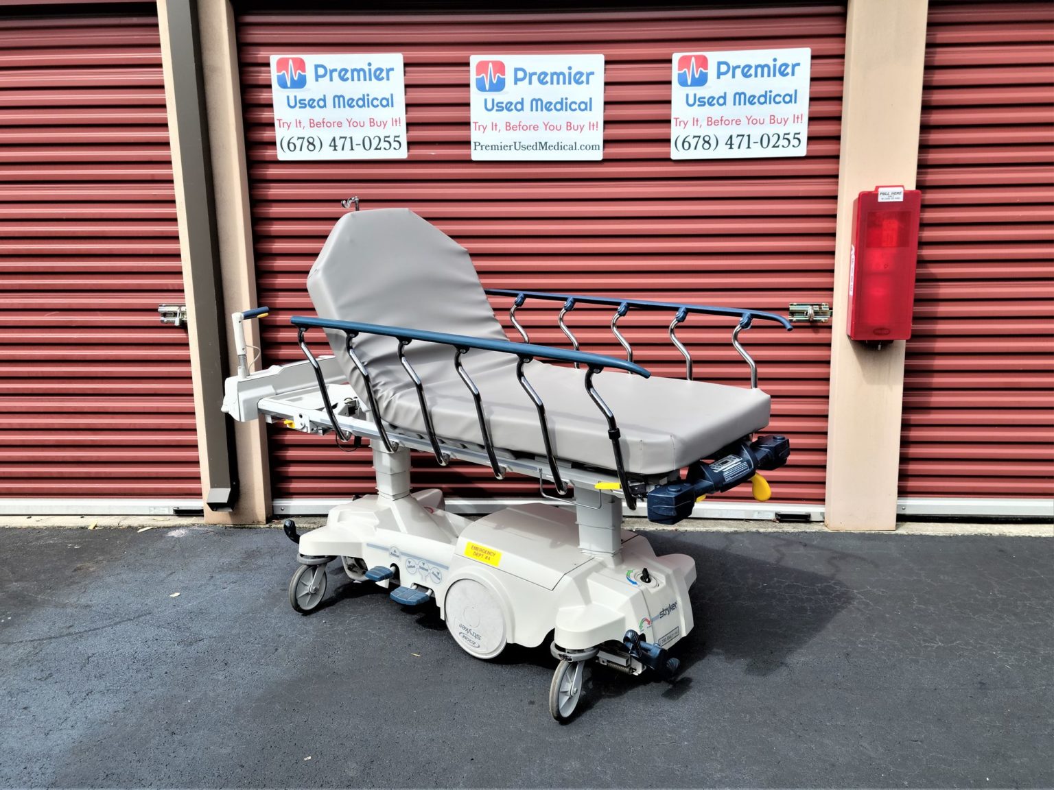 Stryker 1025 Zoom Stretcher Glideaway - Premier Used Medical